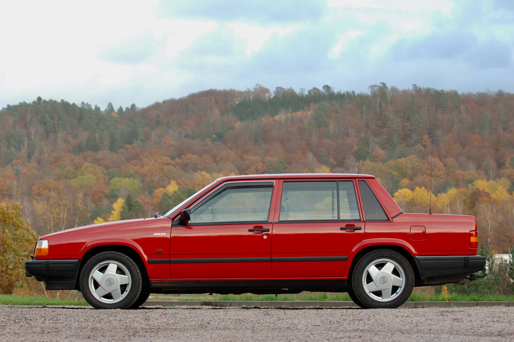 Otroliga rekordpriset - Volvo 740 Turbo såld efter vild budstrid | Carup.se