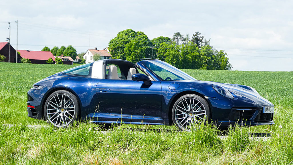 Test: Sommaren är kort - här är cabben som inte regnar bort | Carup.se