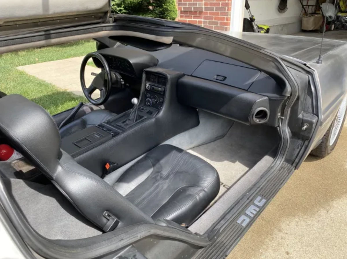 Filmstjärnans DeLorean är trimmad med dubbla turbo – nu säljs ...