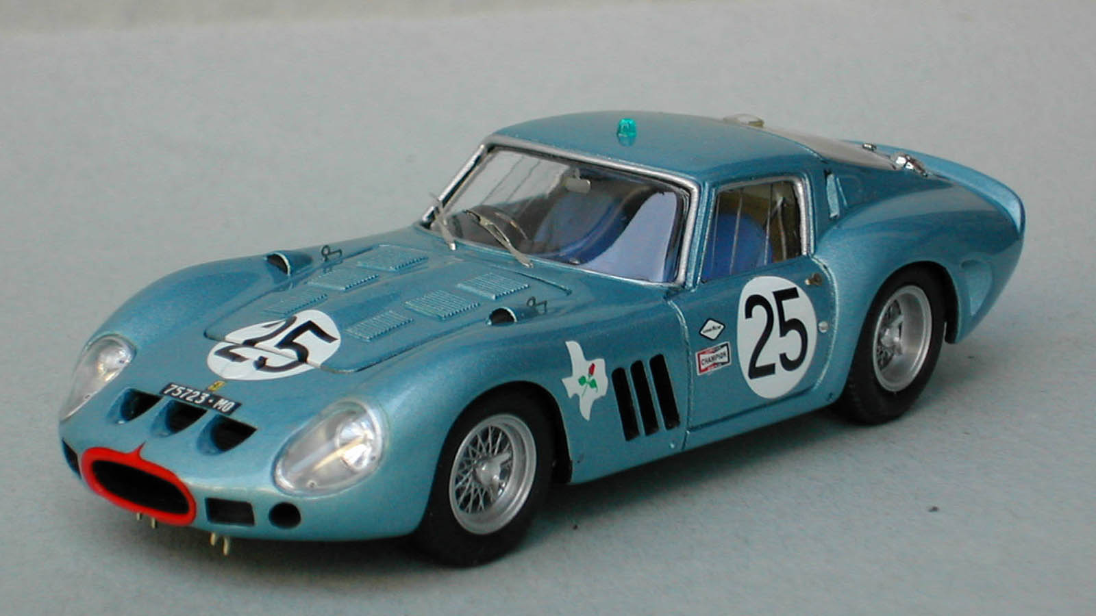 Världens dyraste Ferrari hittad på åker efter 14 år | Carup.se