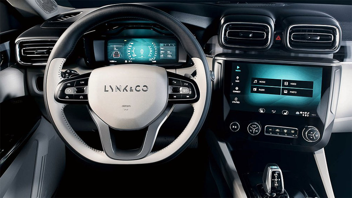 Lynk & Co låter kunder köra på olagliga dubbdäck i värmeböljan | Carup.se