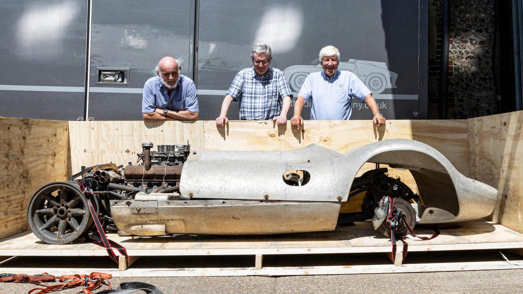 Försvann i 57 år – McLarens första racerbil hittad i trälåda | Carup.se