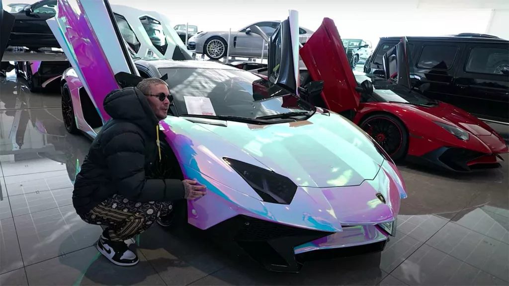 Reality-kändis tvingas sälja sin Lamborghini: ”Helvete att gå runt ...