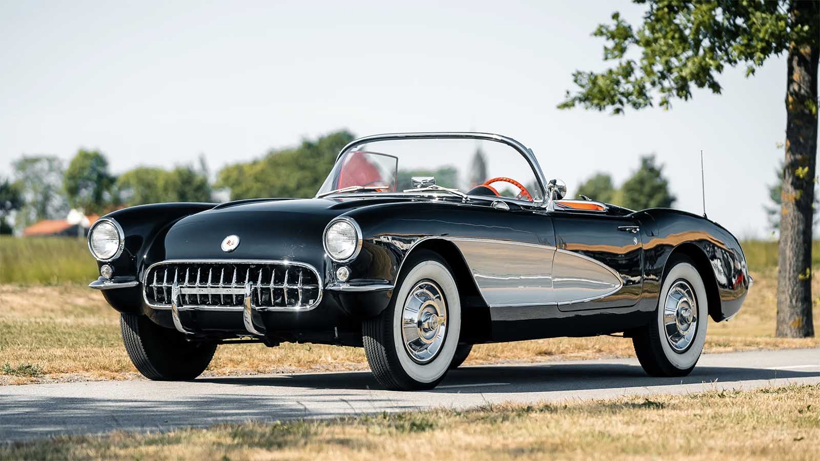 En extravagant Corvette från 1956 säljs i Sverige | Carup.se