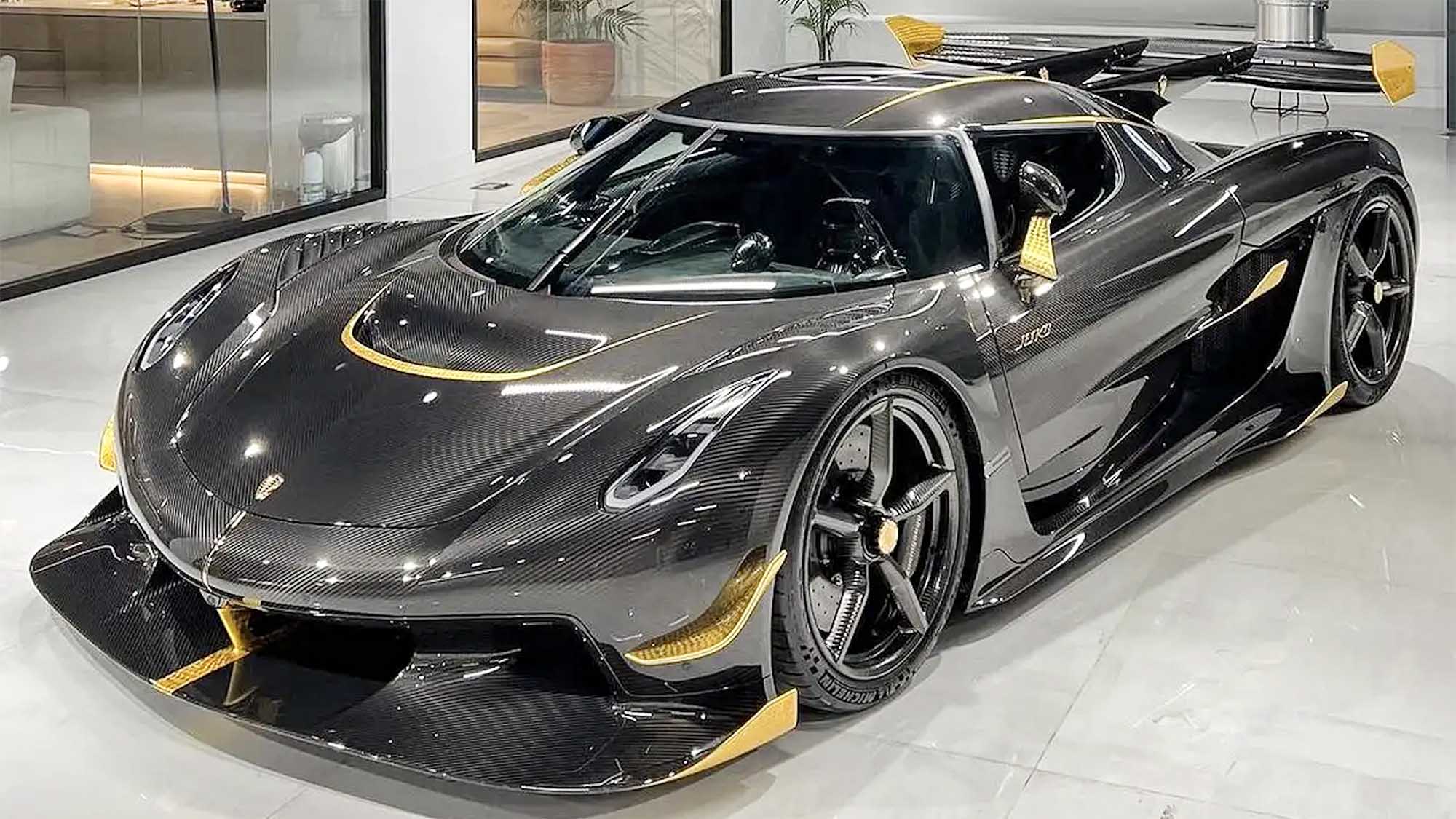 Koenigsegg för 50 milj i branddrama på motorväg | Carup.se