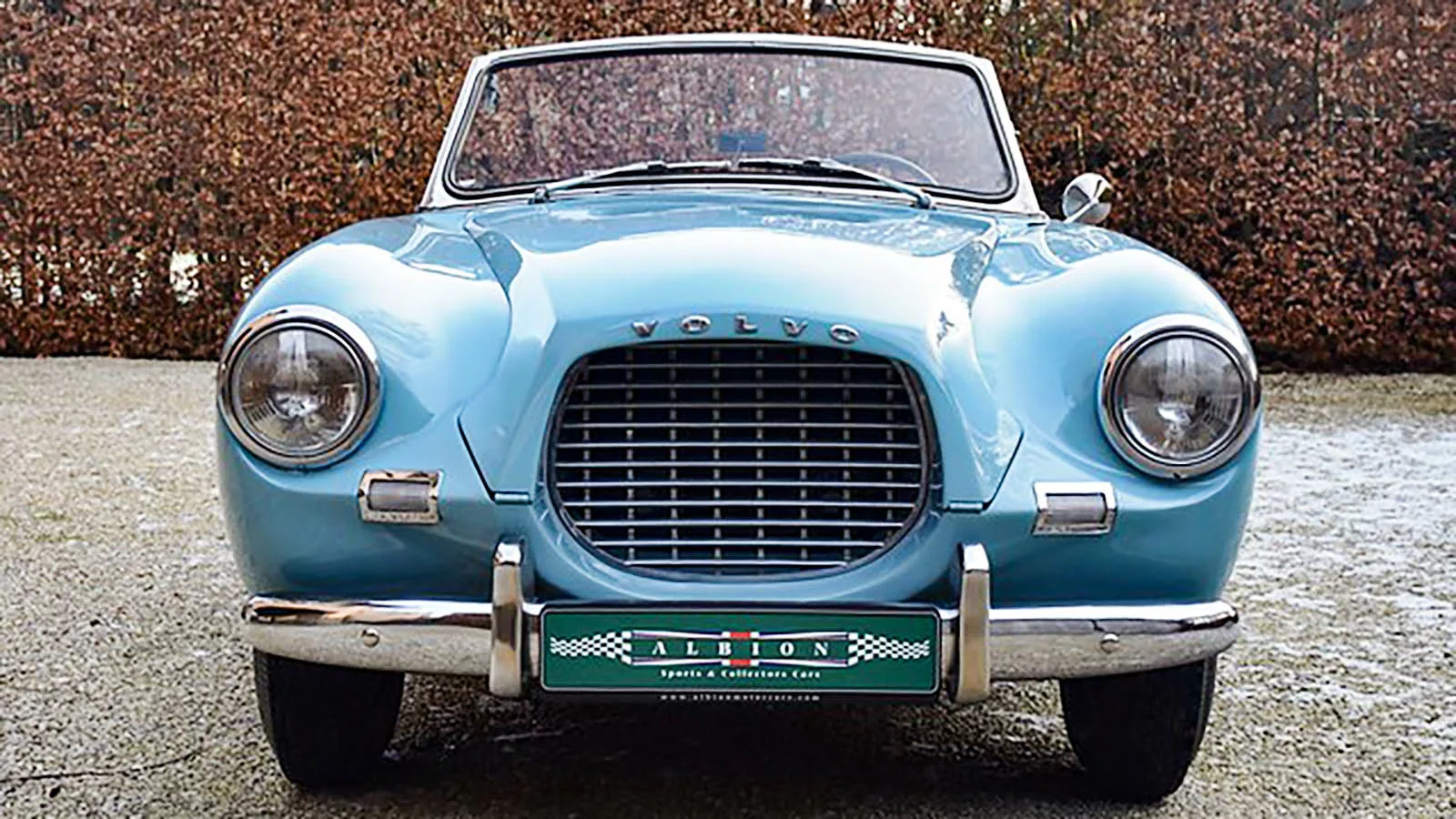 P1900 var Volvos svar på Corvette – nu säljs sportbilen | Carup.se