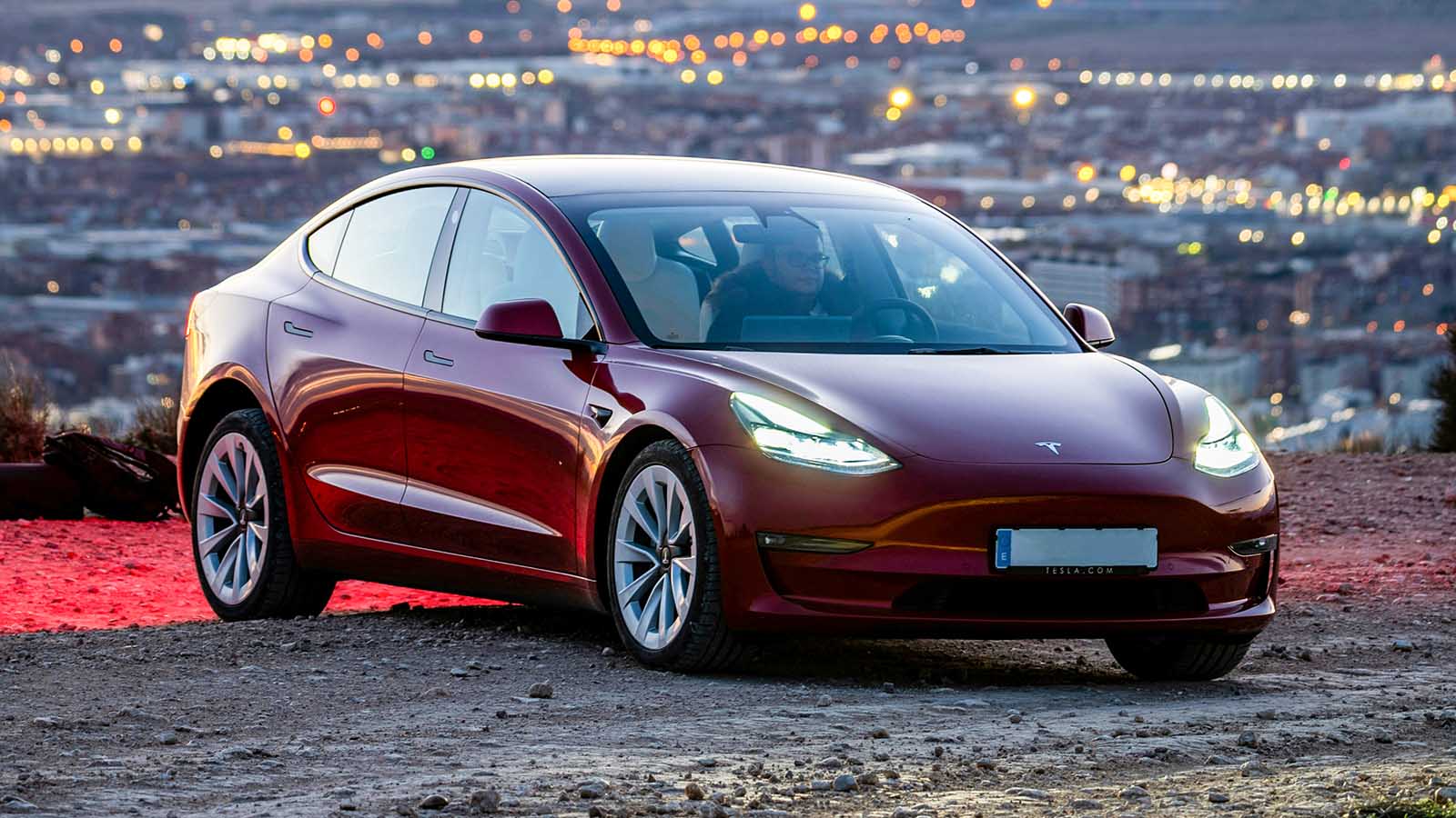 Experten varnar: Allvarlig rost på Tesla | Carup.se