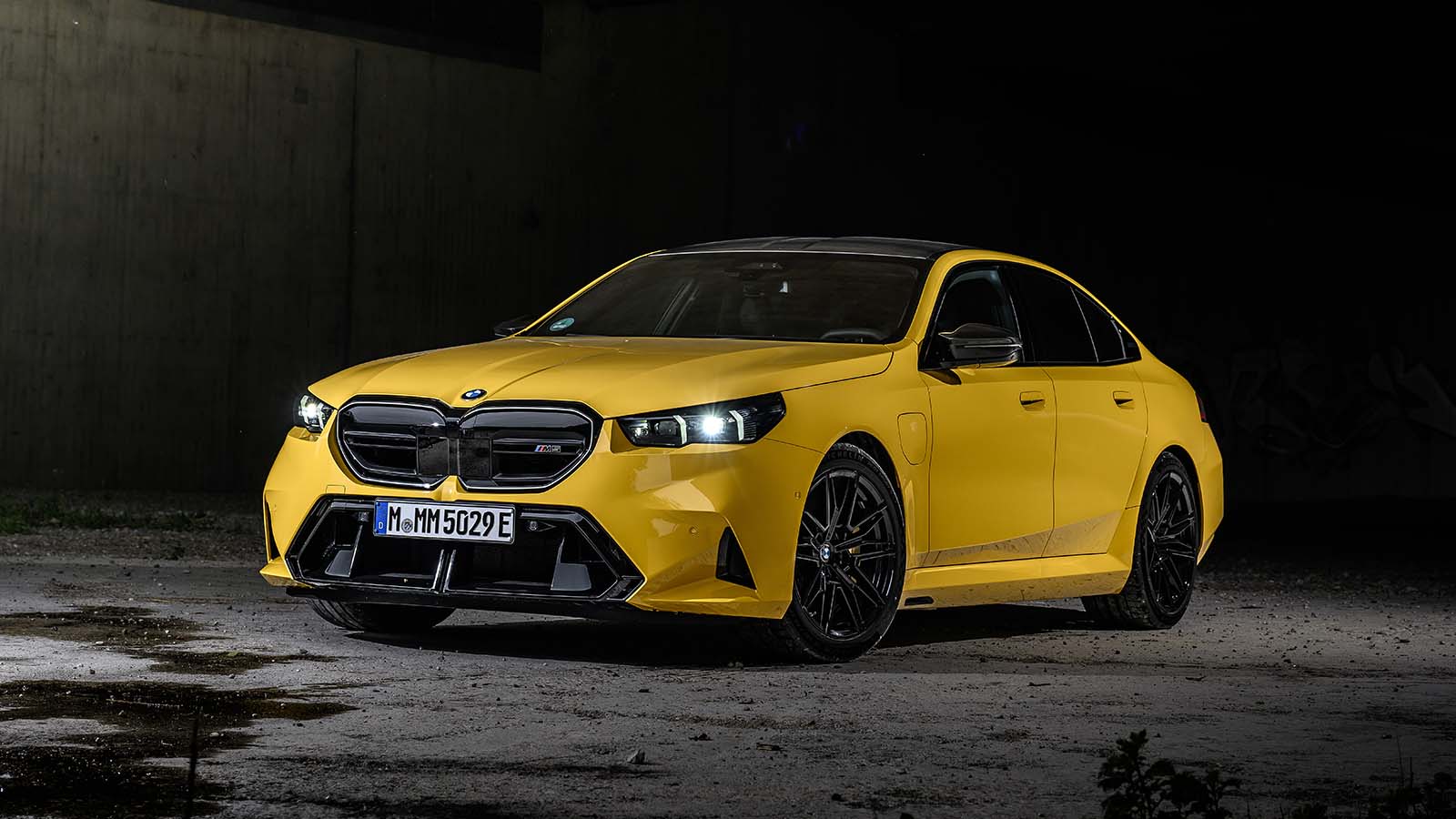 Första testerna: Nya BMW M5 en tungviktsknock | Carup.se