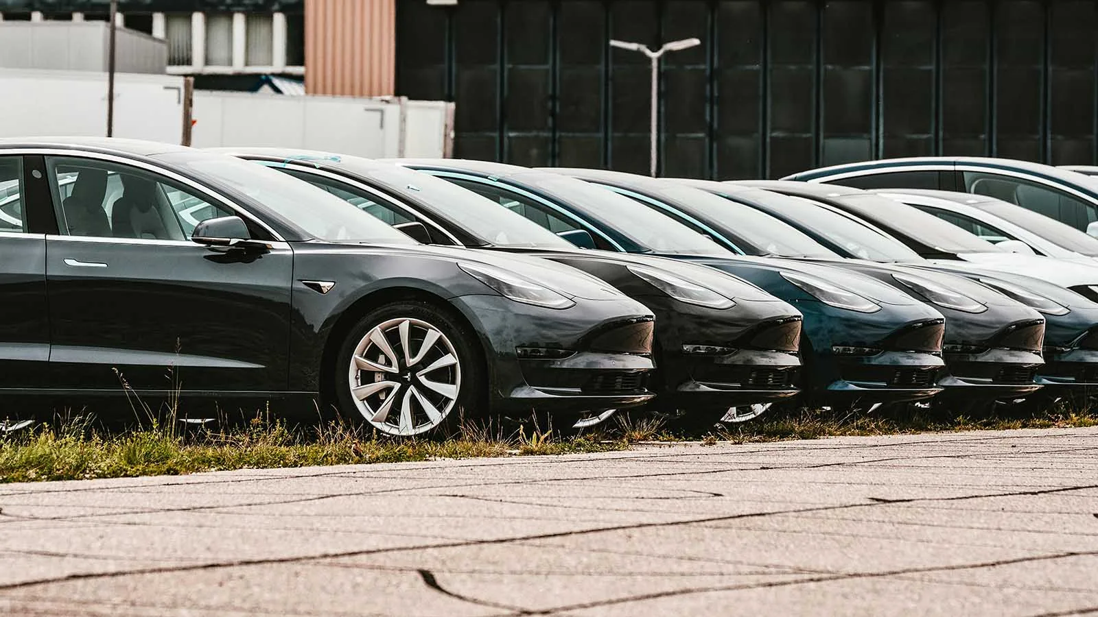 New York vill stoppa Teslas försäljning | Carup.se