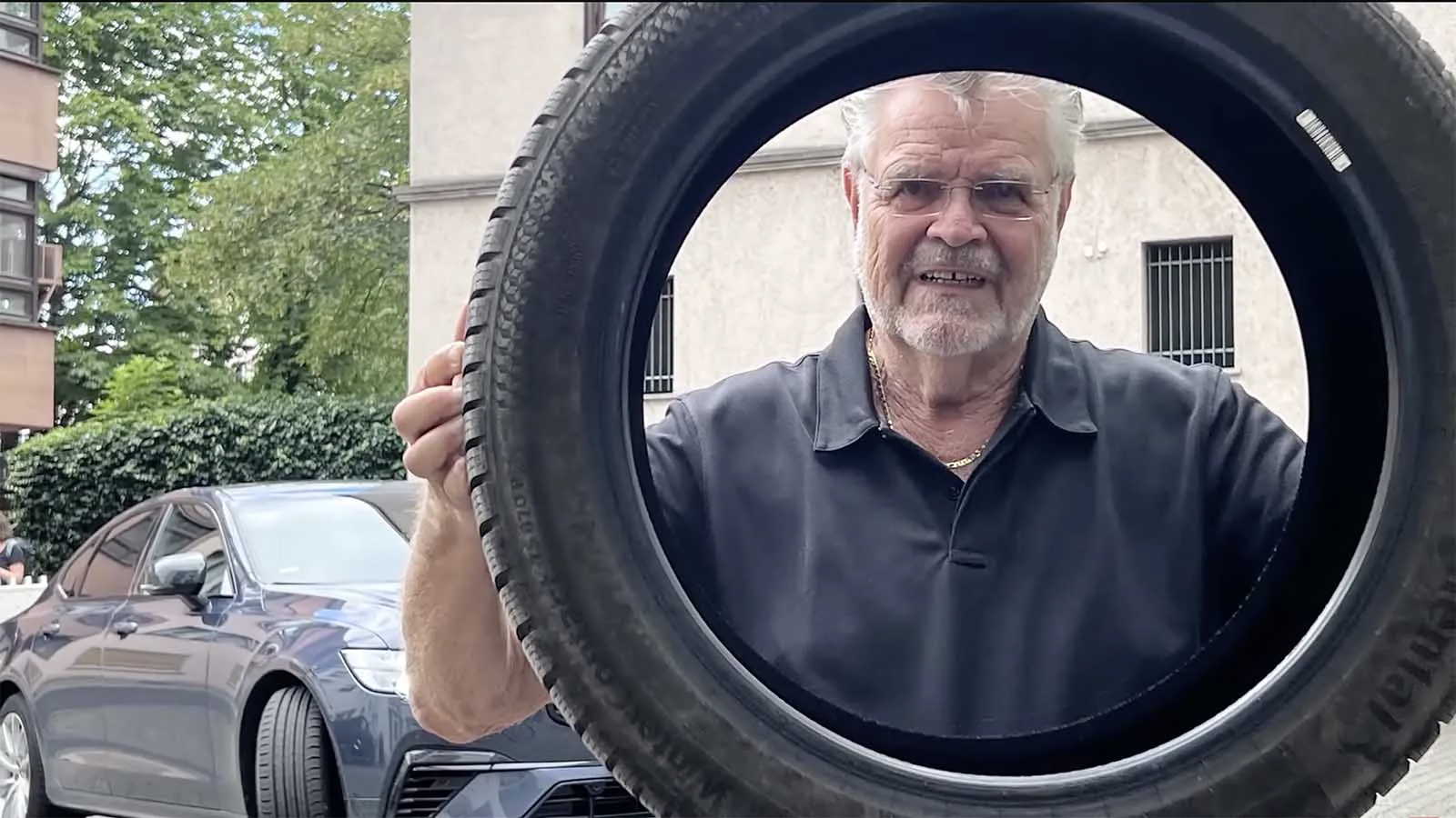 Programledaren i däckdrama – utan reservhjul | Carup.se