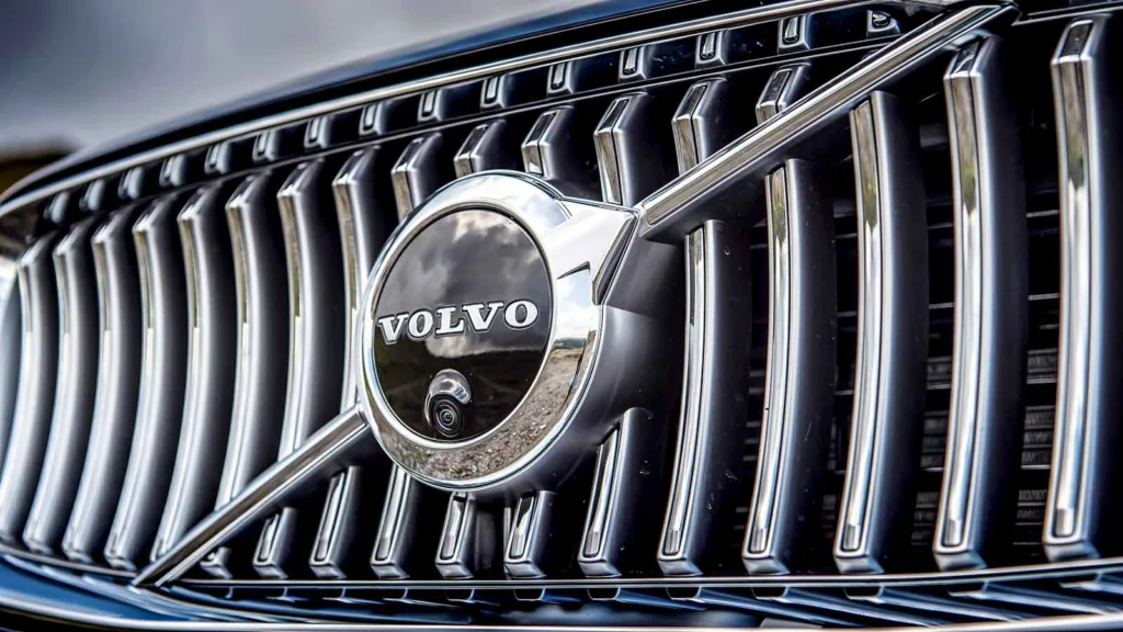 Hollywood-profil stämmer Volvo – oväntad orsak | Carup.se
