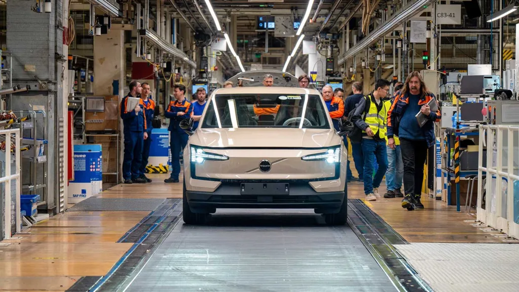 Blixt från klar himmel: Volvo lägger ner elbil i USA | Carup.se
