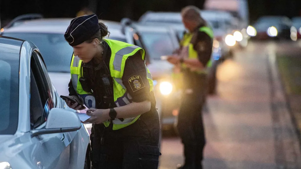 Varnade för poliskontroll – då kan det vara olagligt | Carup.se