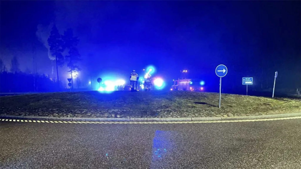 Bilen flög över: ”Helt plötsligt såg jag en rondell” | Carup.se